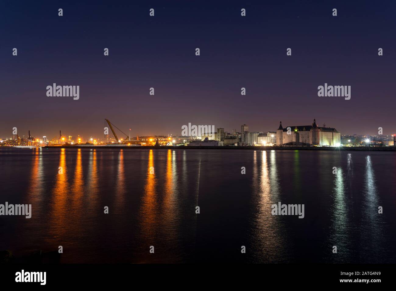 Istanbul bosphorus sea at sunset Stock Photo - Alamy