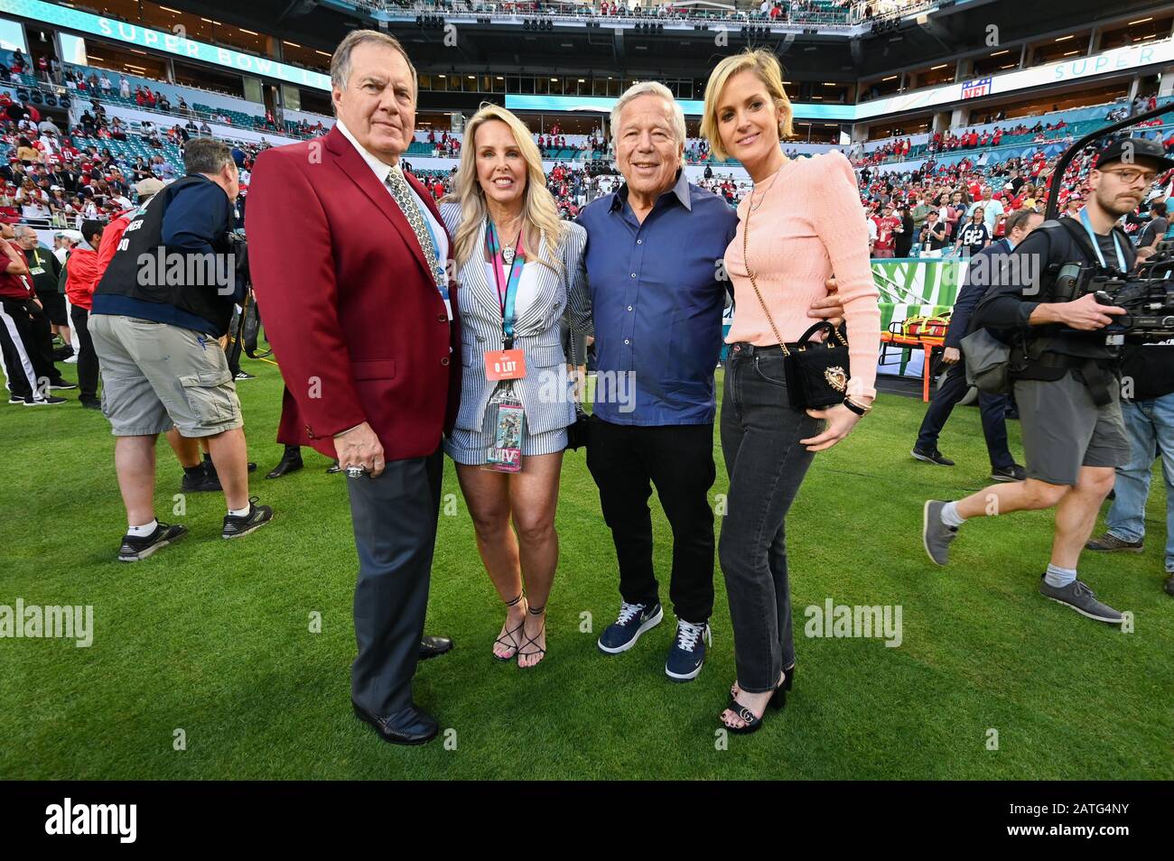 Miami, Florida, USA. 02nd Feb, 2020. Bill Belichick, Linda Holliday ...