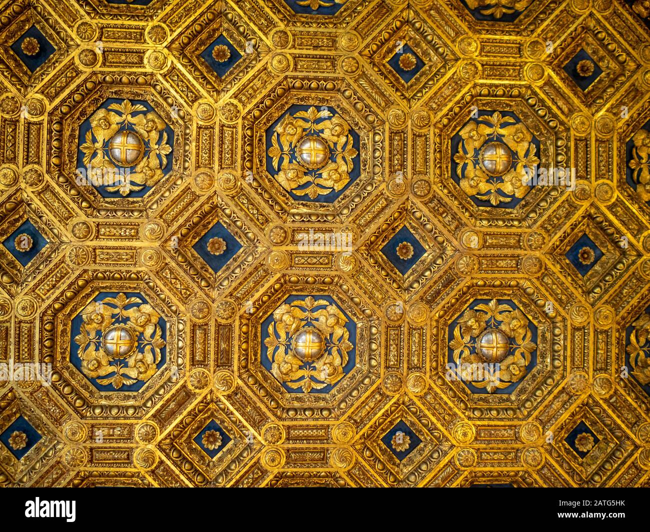 Ceiling of the Audience Chamber, Palazzo Vecchio, Florence Stock Photo ...