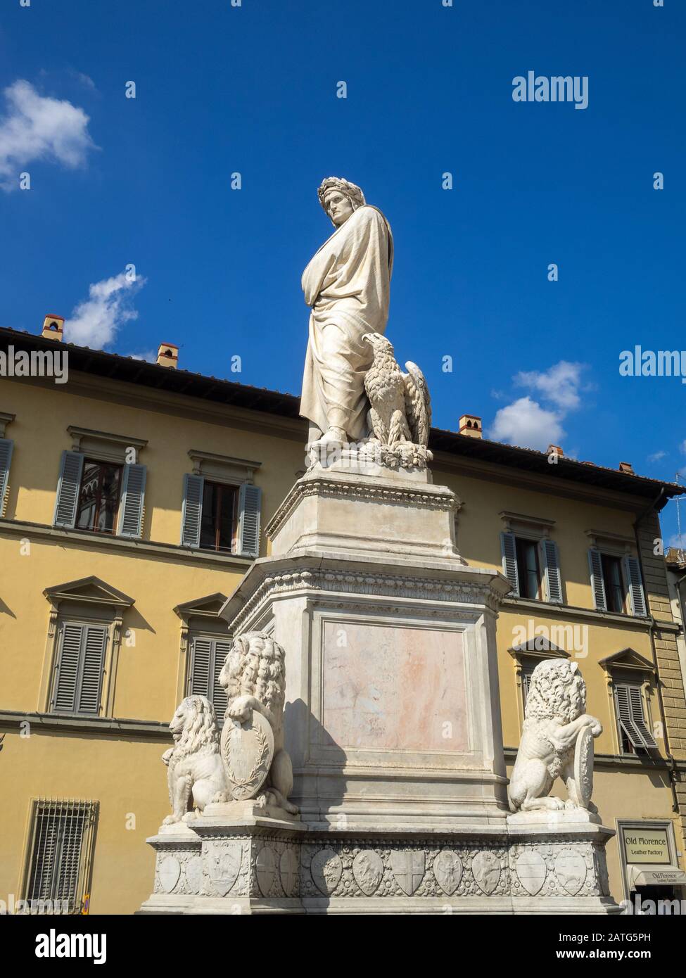 Dante alighieri statue hi-res stock photography and images - Alamy