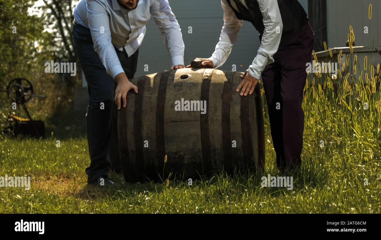 Beer barrel man hi-res stock photography and images - Alamy