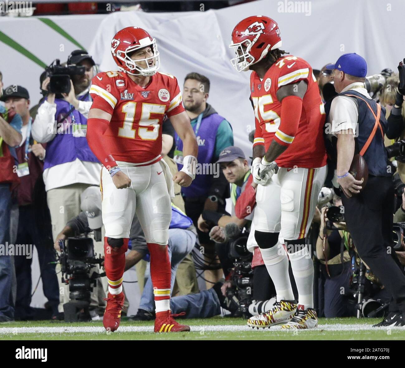 Miami Gardens, USA. 02nd Feb, 2020. Kansas City Chiefs quarterback ...