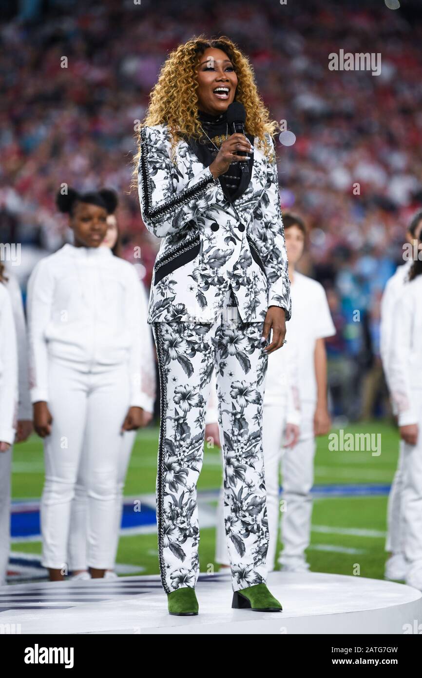 Miami, USA. 02nd Feb, 2020. Yolanda Adams sings America the Beautiful ...