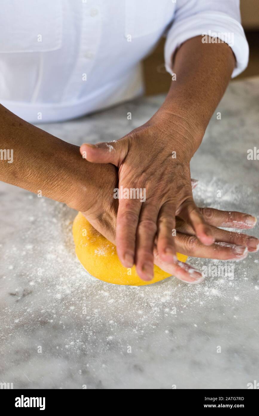 Italian fresh handmade pasta hi-res stock photography and images - Alamy