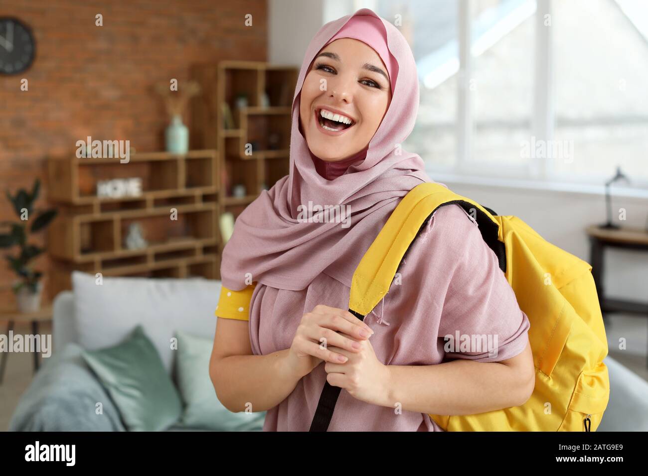 Female muslim student hi-res stock photography and images - Alamy