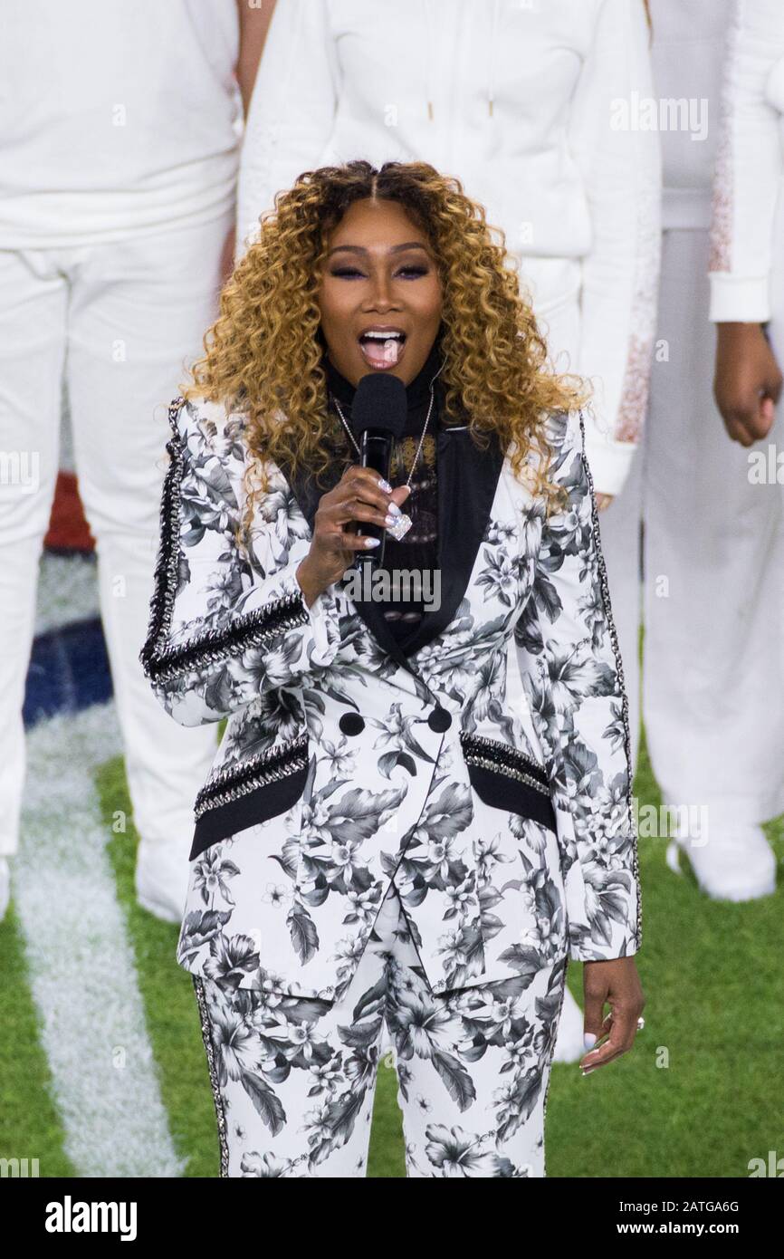 Miami, USA. 02nd Feb, 2020. Yolanda Adams sings America the Beautiful ...