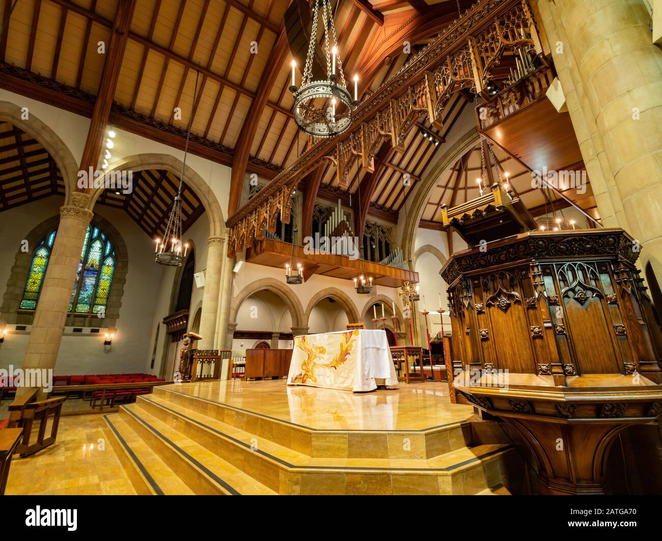 Pasadena, JAN 16: Interior view of the All Saints Episcopal Church on ...