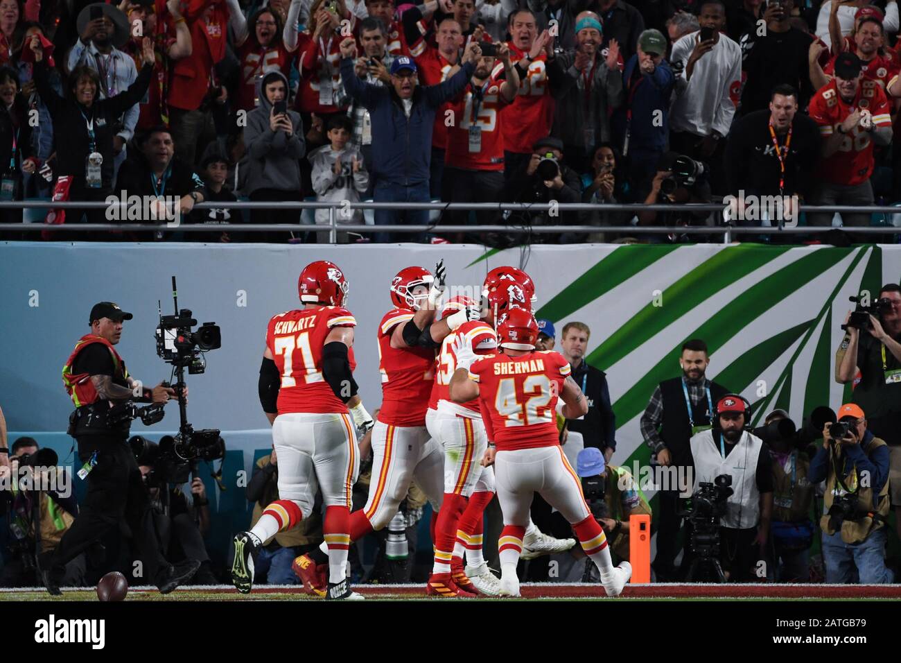 Patrick mahomes touchdown hi-res stock photography and images - Alamy