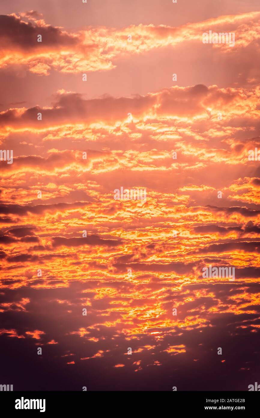 Orange sunset clouds hi-res stock photography and images - Alamy