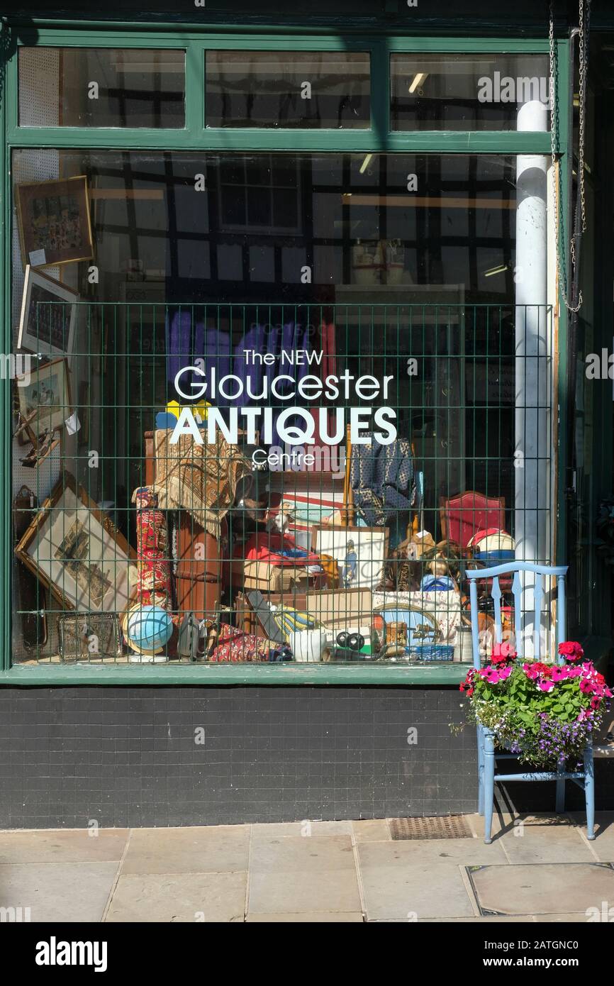 Gloucester street scene hi-res stock photography and images - Alamy