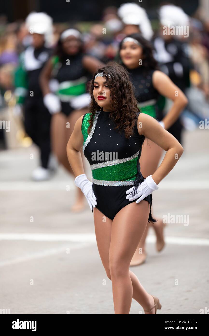 High school cheerleaders hi-res stock photography and images - Alamy
