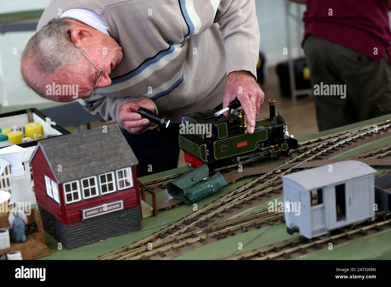 Old model railway hi-res stock photography and images - Alamy