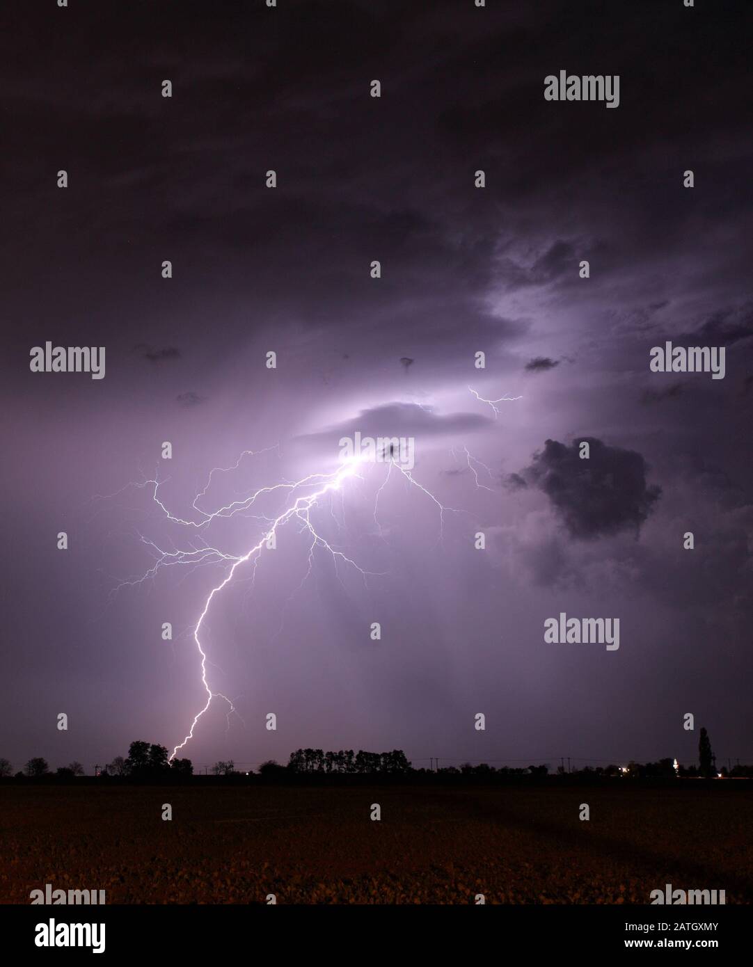Dark storm clouds with lightning hi-res stock photography and images ...
