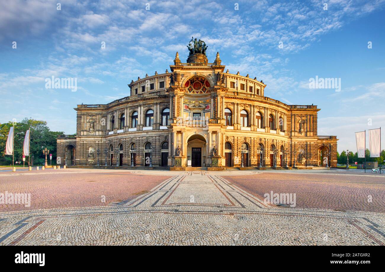Dresden opera theatre, front view Stock Photo - Alamy