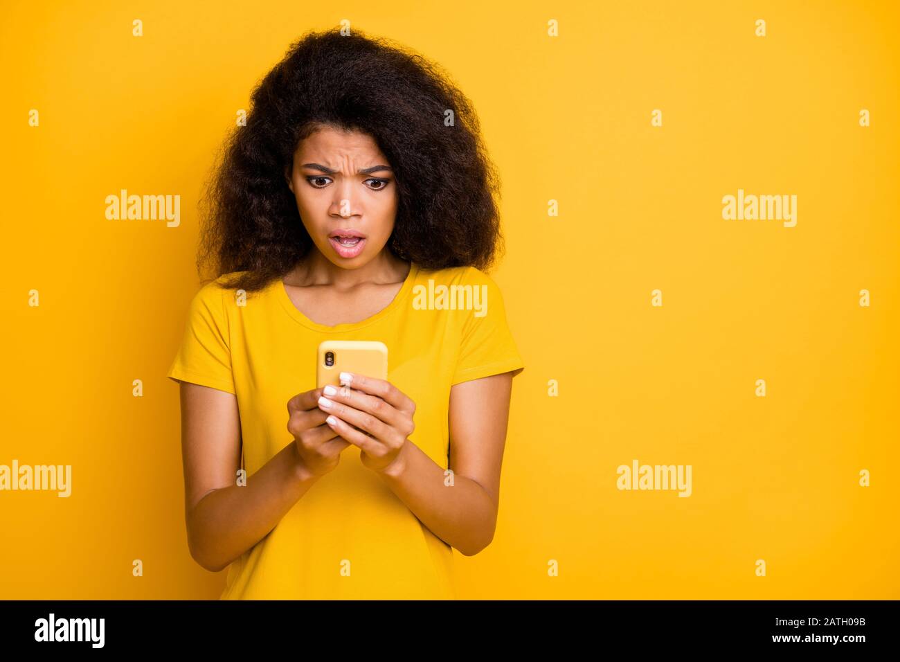 Close-up portrait of her she nice attractive lovely sullen gloomy sad ...