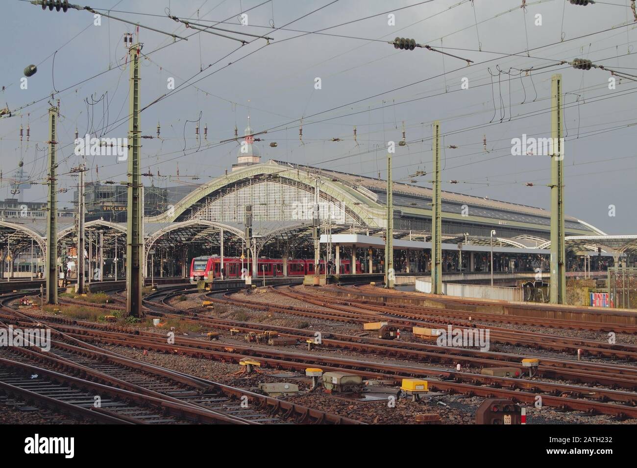 Electrified railway hi-res stock photography and images - Alamy