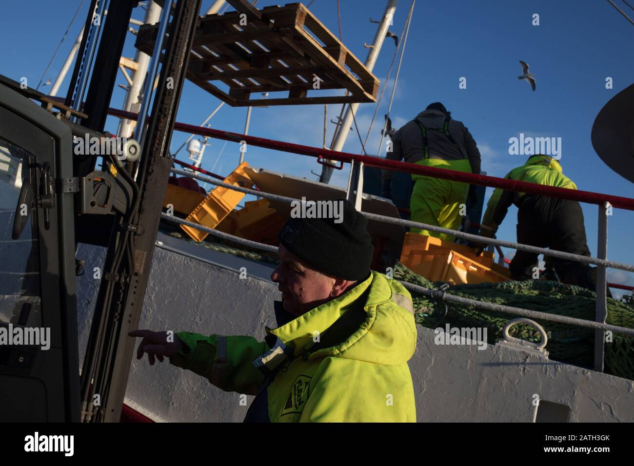 Fishermen peterhead scotland hi-res stock photography and images - Alamy
