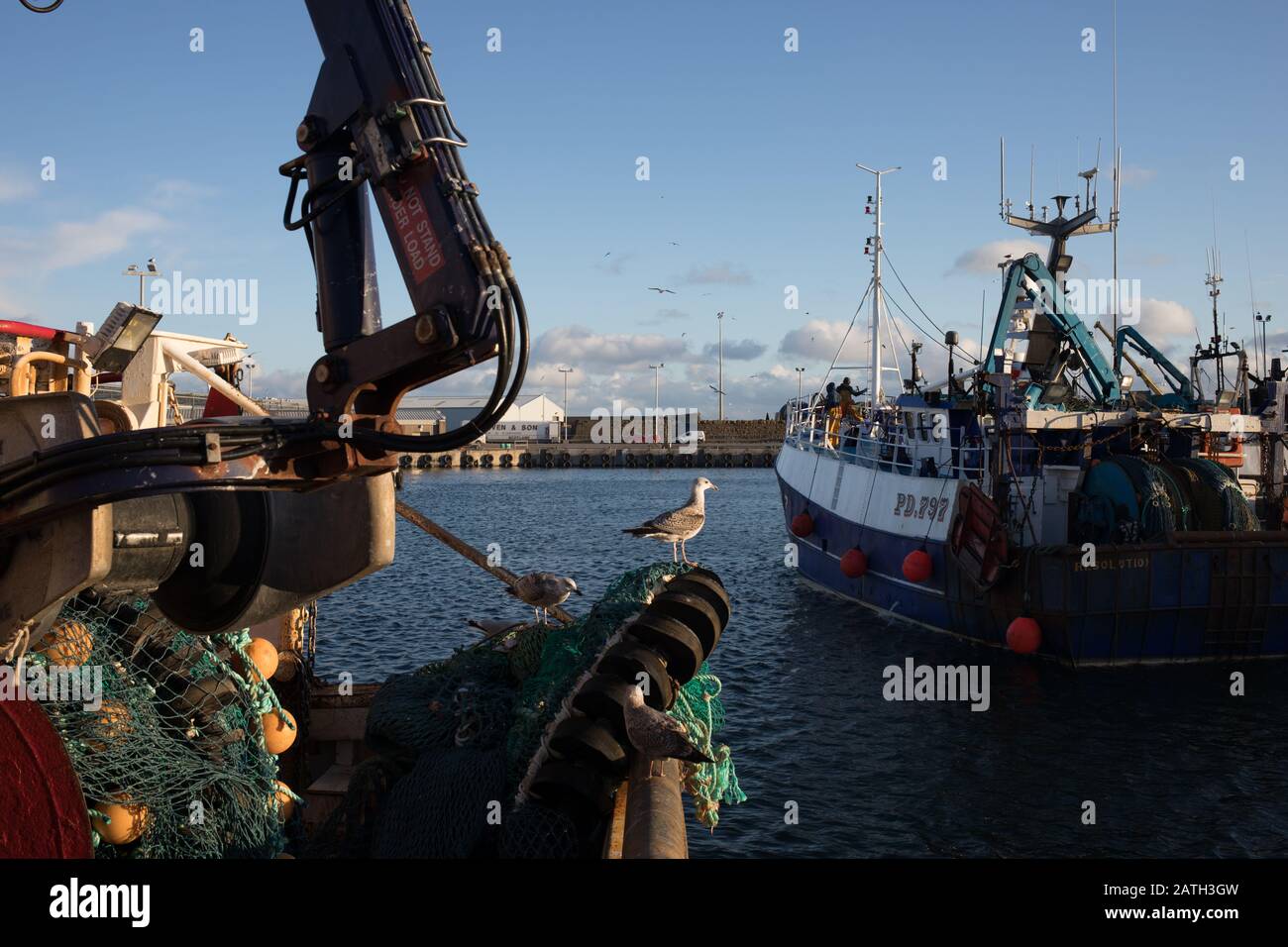 Fishermen peterhead scotland hi-res stock photography and images - Alamy