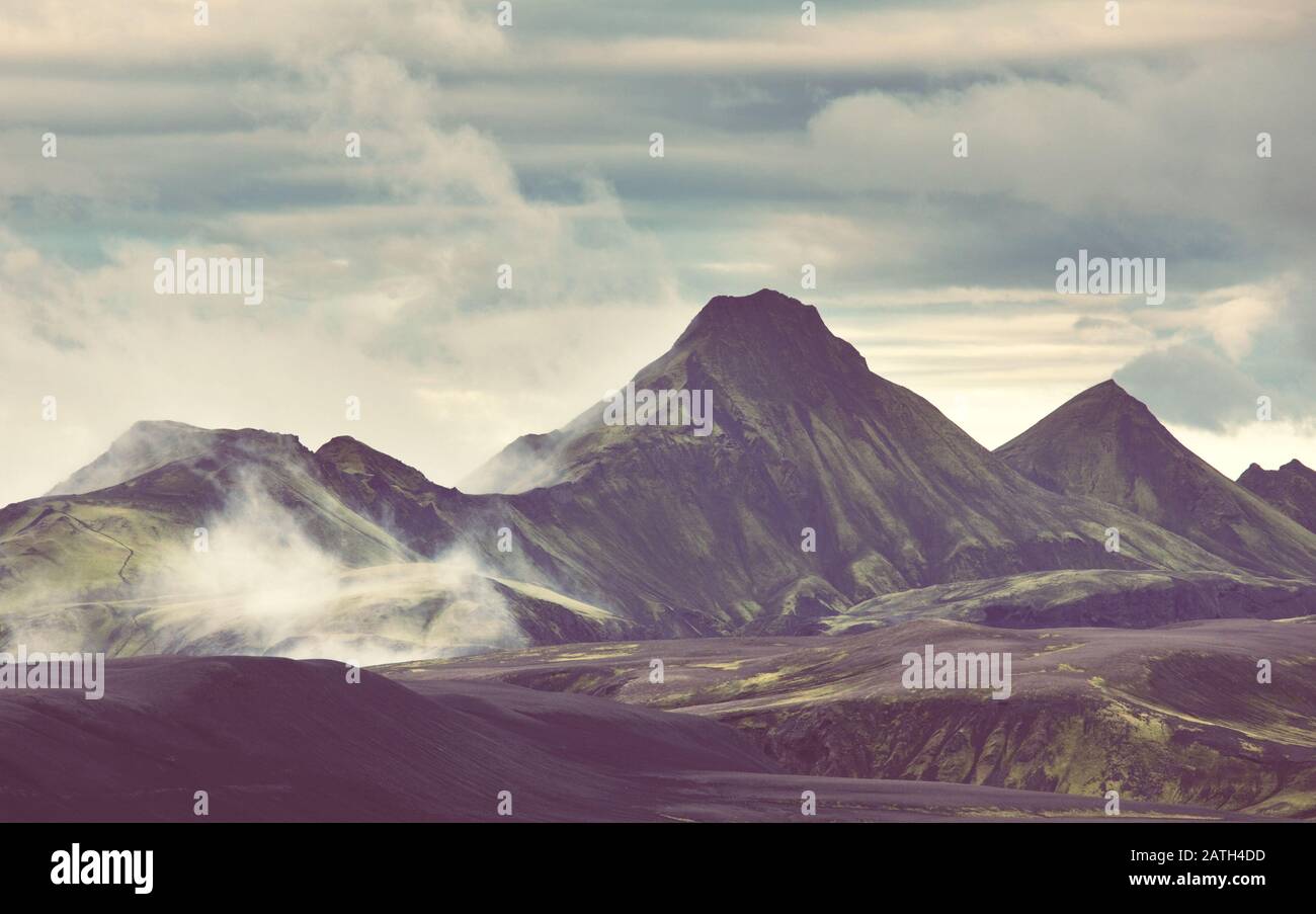 Dramatic mountain landscapes hi-res stock photography and images - Alamy