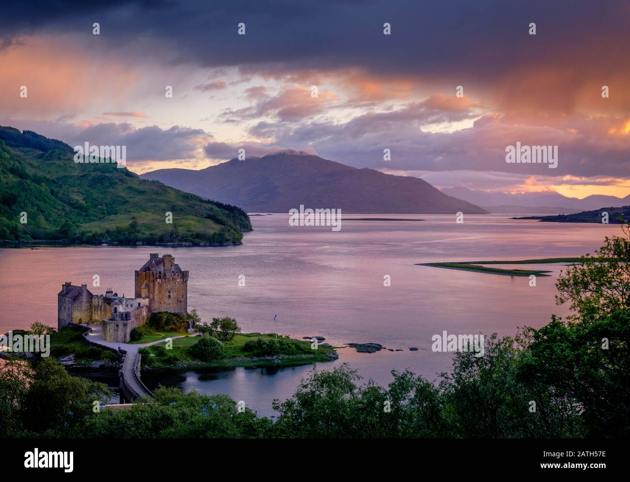Island Of Donan High Resolution Stock Photography and Images - Alamy