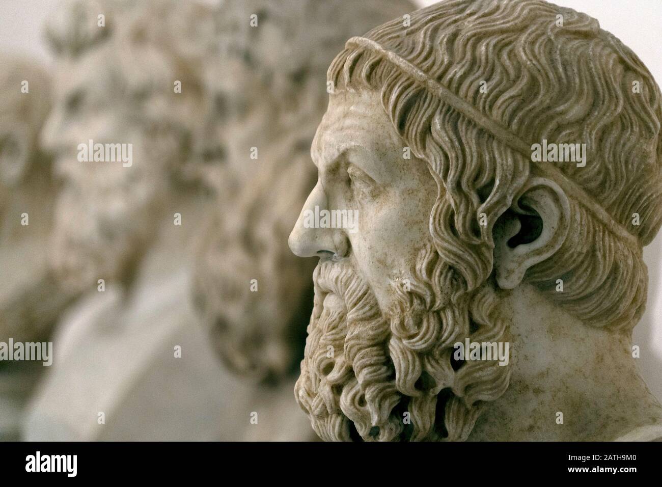 old roman marble statue detail Stock Photo - Alamy