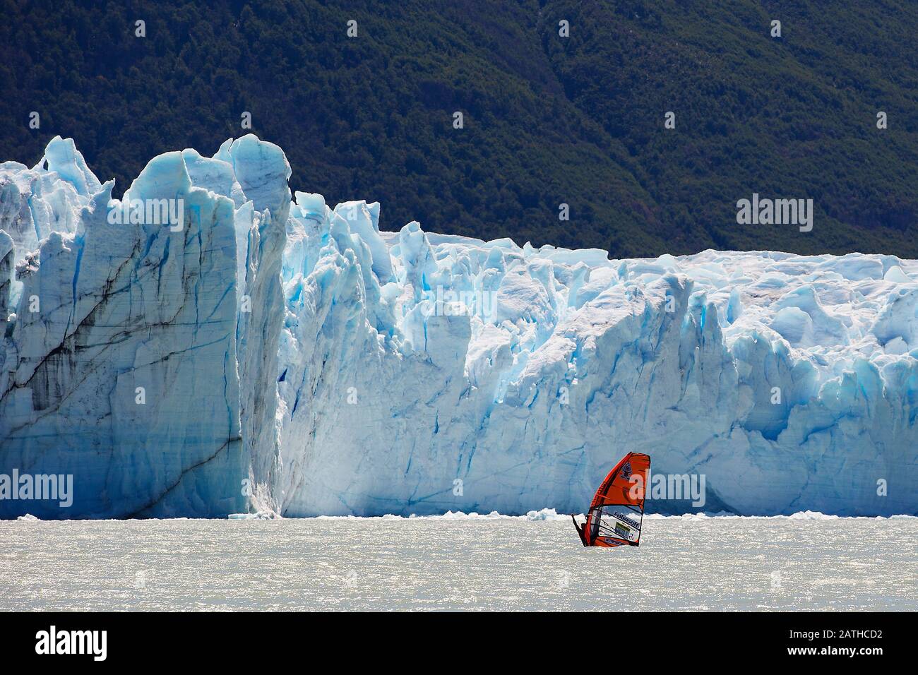 France big waves hi-res stock photography and images - Alamy