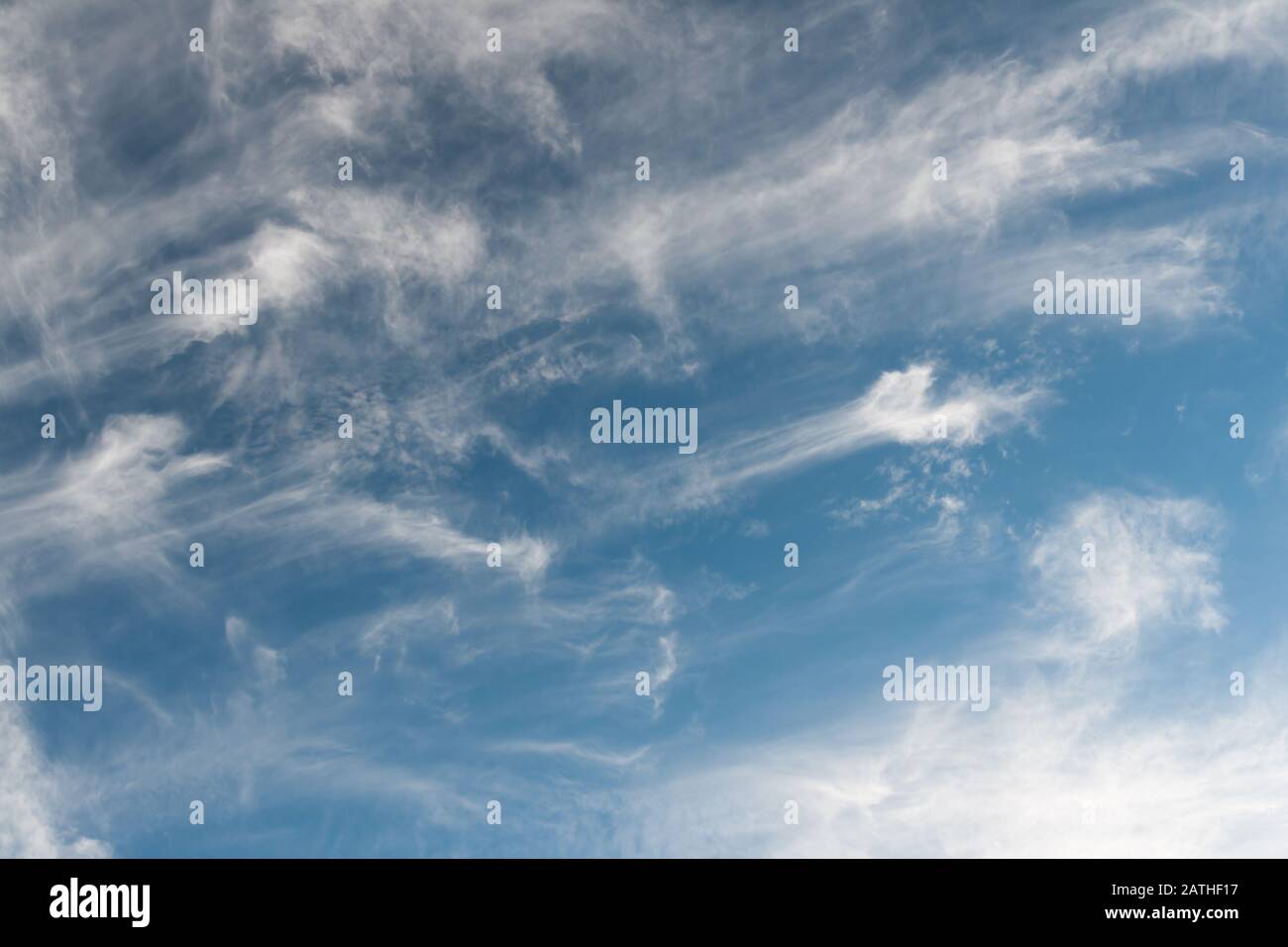Cirrus fibratus hi-res stock photography and images - Alamy