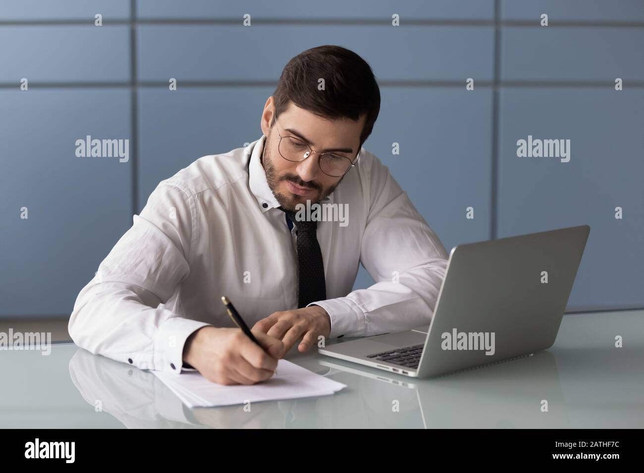 Signs documents hi-res stock photography and images - Alamy