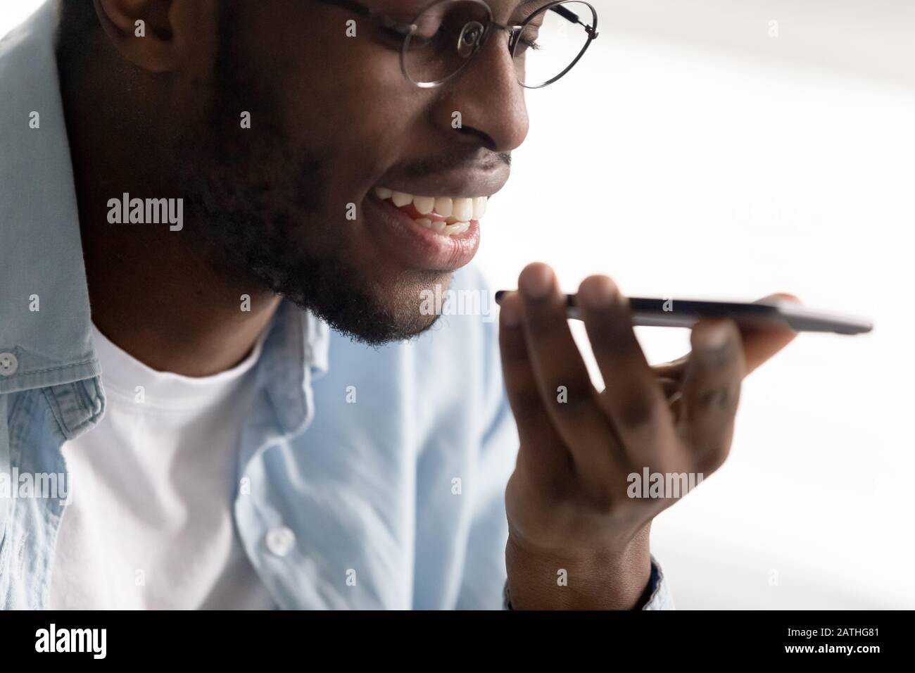 Speaking loud phone hi-res stock photography and images - Alamy