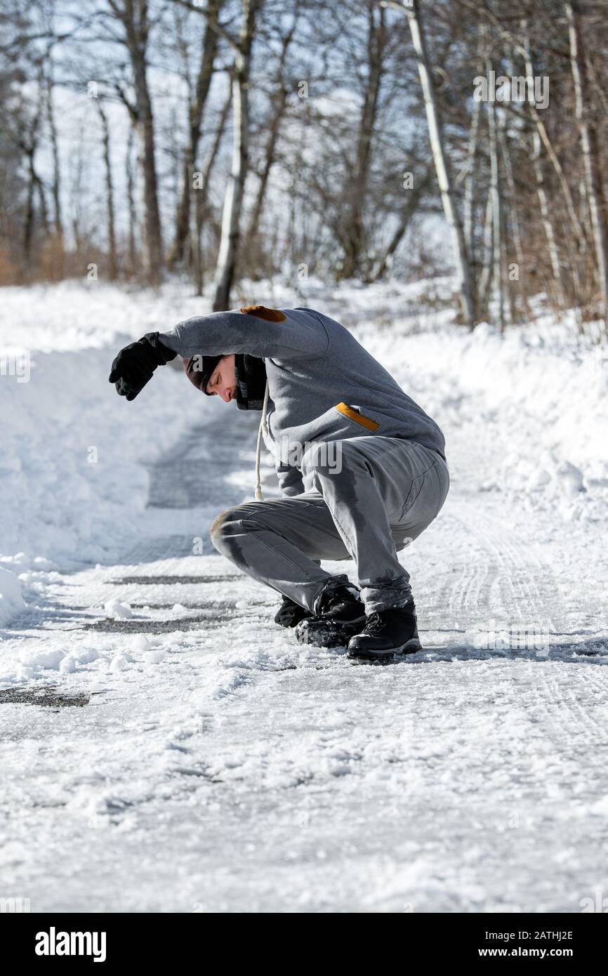 Person slipping on ice hi-res stock photography and images - Alamy