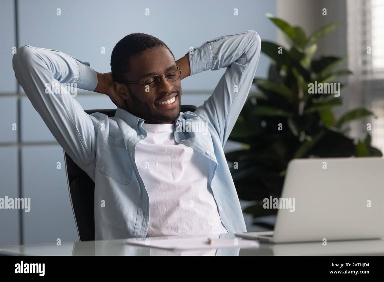 Unproductive work hi-res stock photography and images - Alamy