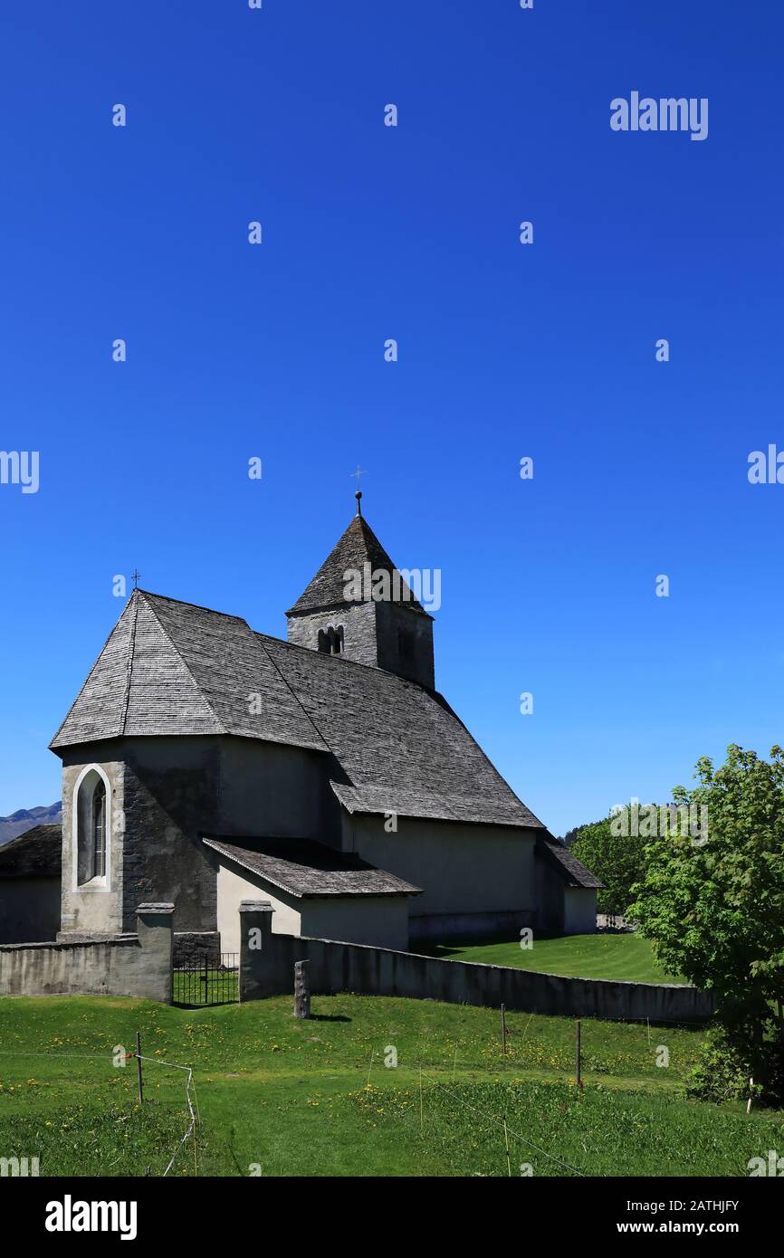 St remigius church hi-res stock photography and images - Alamy