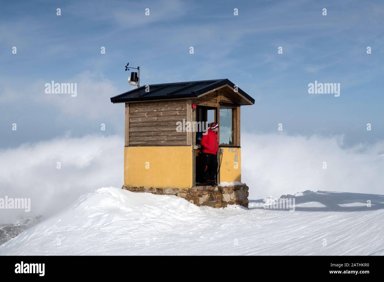 Cabin resort hi-res stock photography and images - Alamy