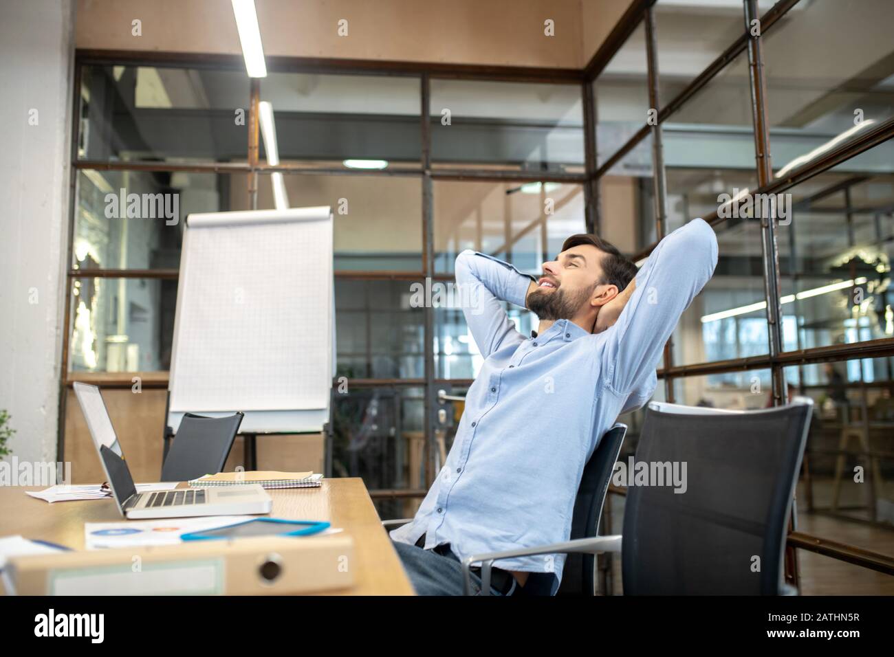 Having a good day at work hi-res stock photography and images - Alamy