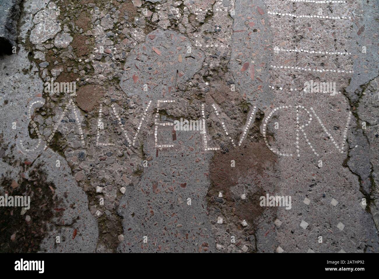pompei ruins houses salve lucrum english welcome money detail Stock Photo - Alamy