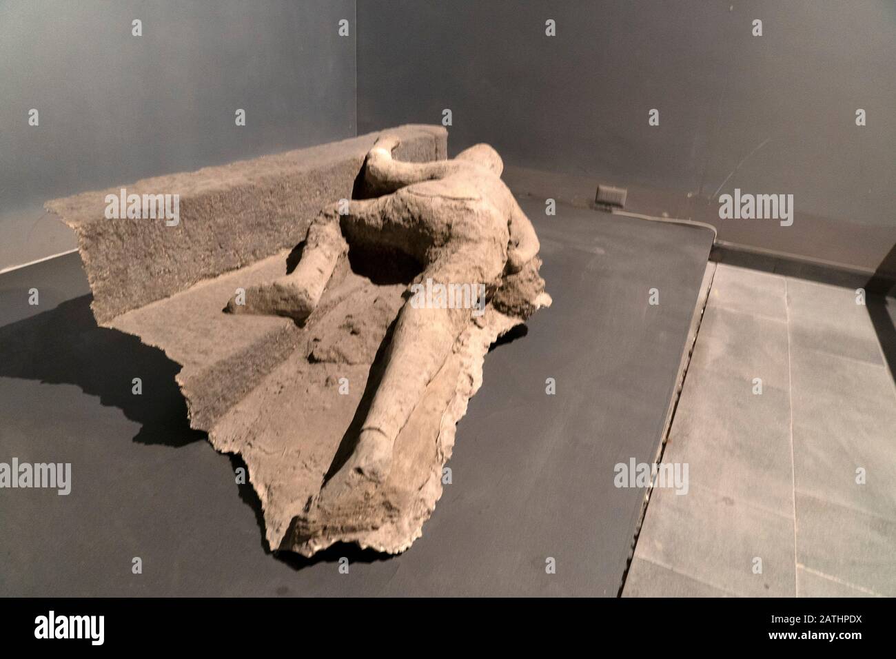 pompei ancient ruins buried corpse body statue detail Stock Photo - Alamy