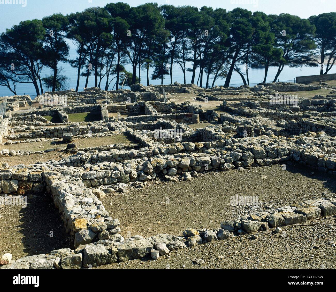 Empuries ruins archeological site costa hi-res stock photography and ...