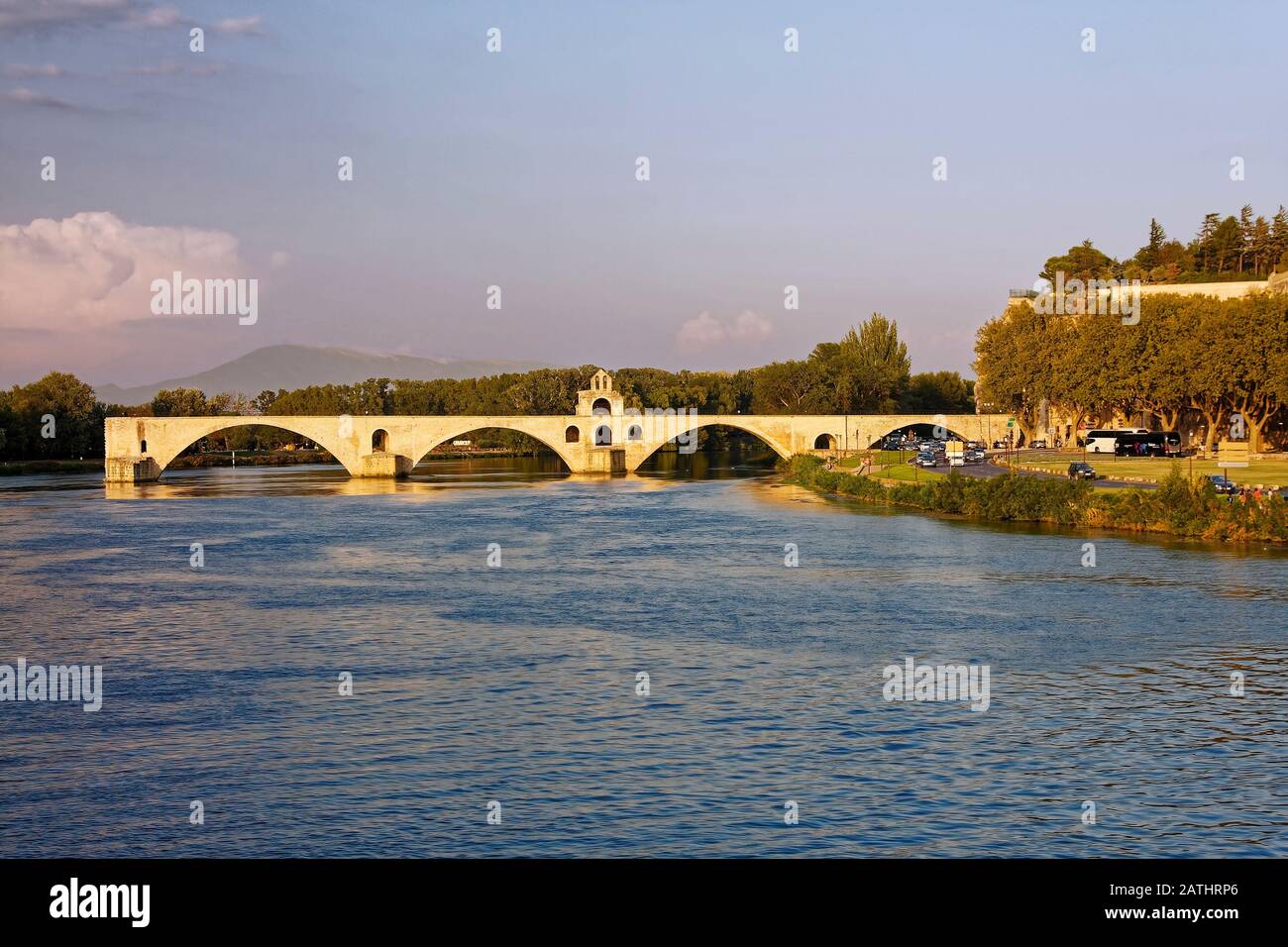 Golden light road hi-res stock photography and images - Alamy