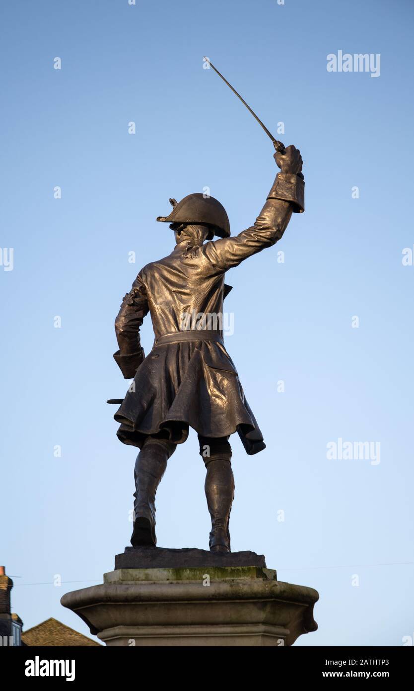 statue of james wolfe on the green in westerham kent Stock Photo - Alamy