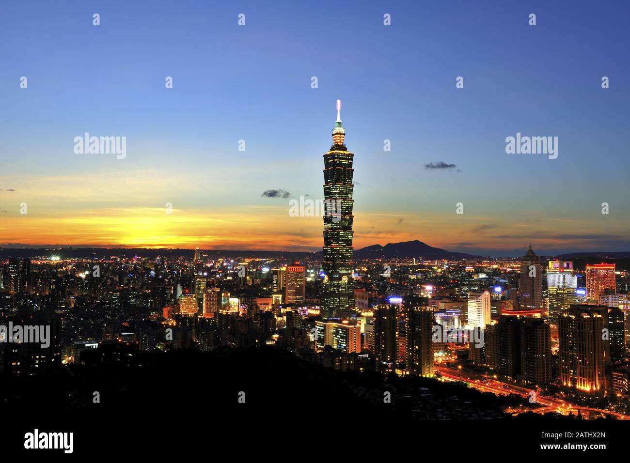 Taipei 101 at the sunset in Taipei Stock Photo - Alamy