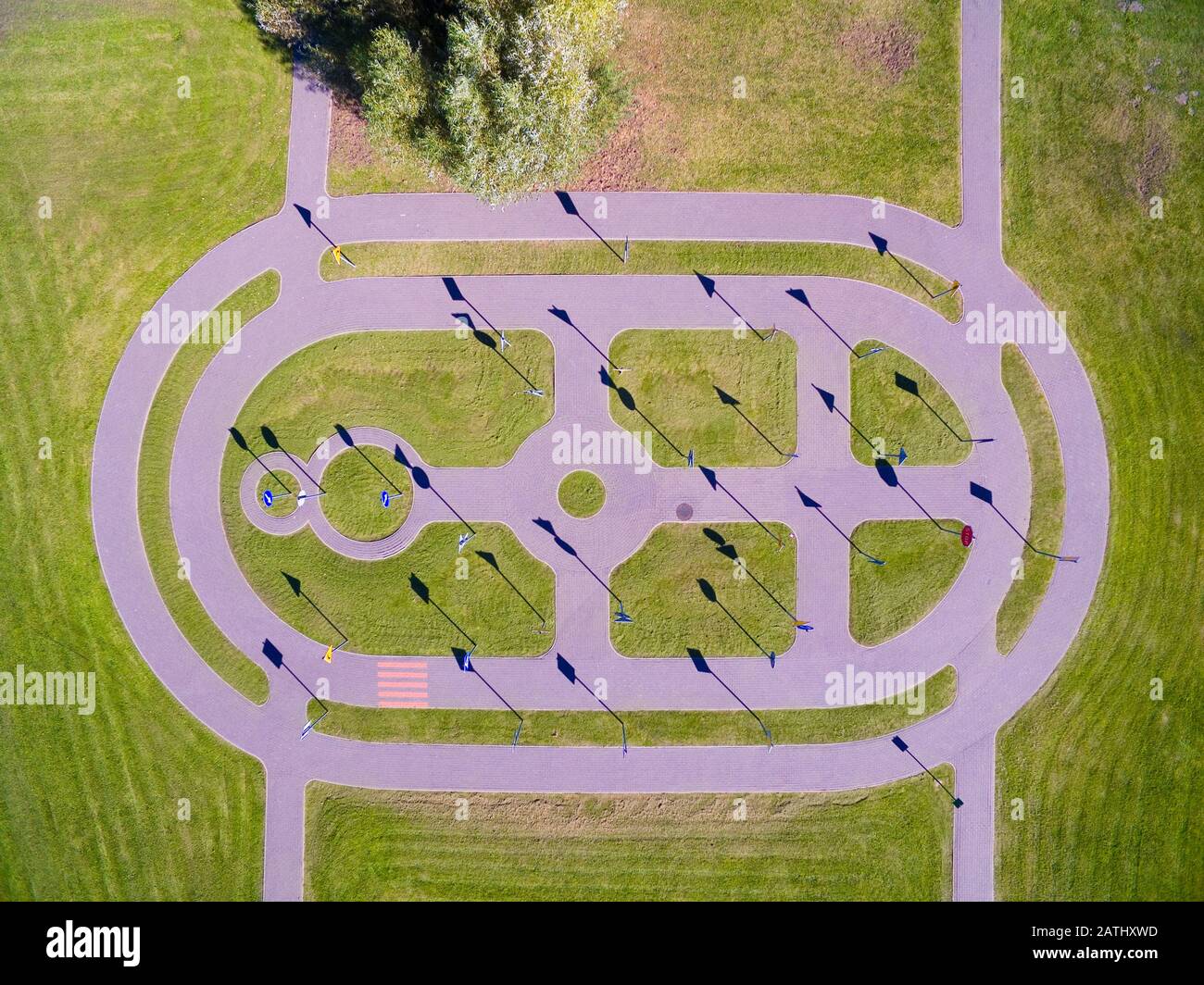 Safety signs park hi-res stock photography and images - Alamy