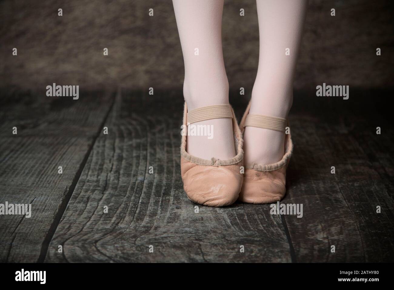 Ballet first position hi-res stock photography and images - Alamy