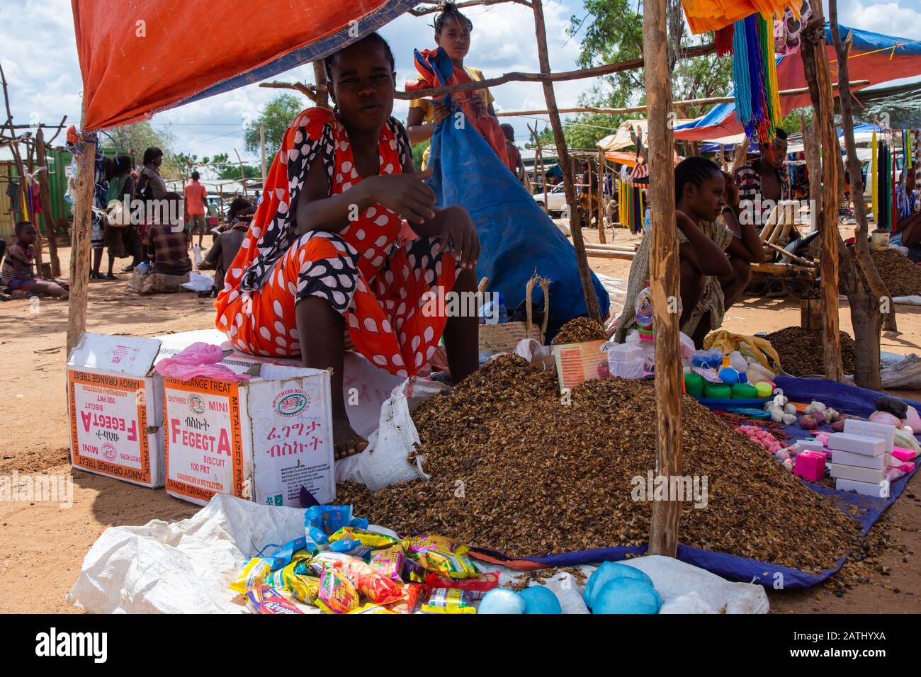 Turmi, Ethiopia - Nov 2018: Local market of Hamer tribe in Turmi ...