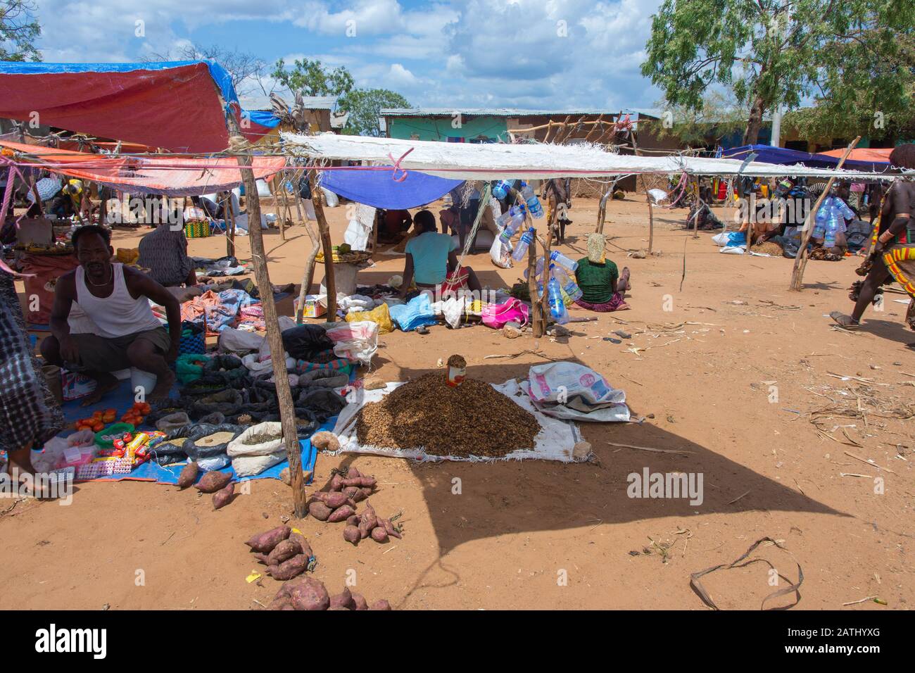 Turmi, Ethiopia - Nov 2018: Local market of Hamer tribe in Turmi ...