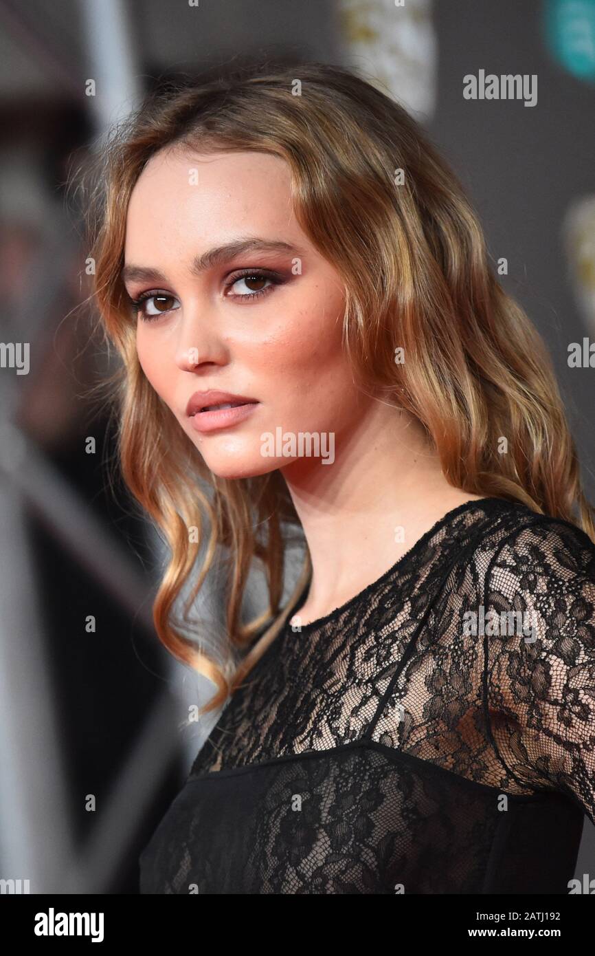 Lily rose depp hi-res stock photography and images - Alamy