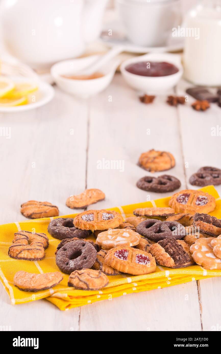 Shortcrust pastry biscuits Stock Photo - Alamy