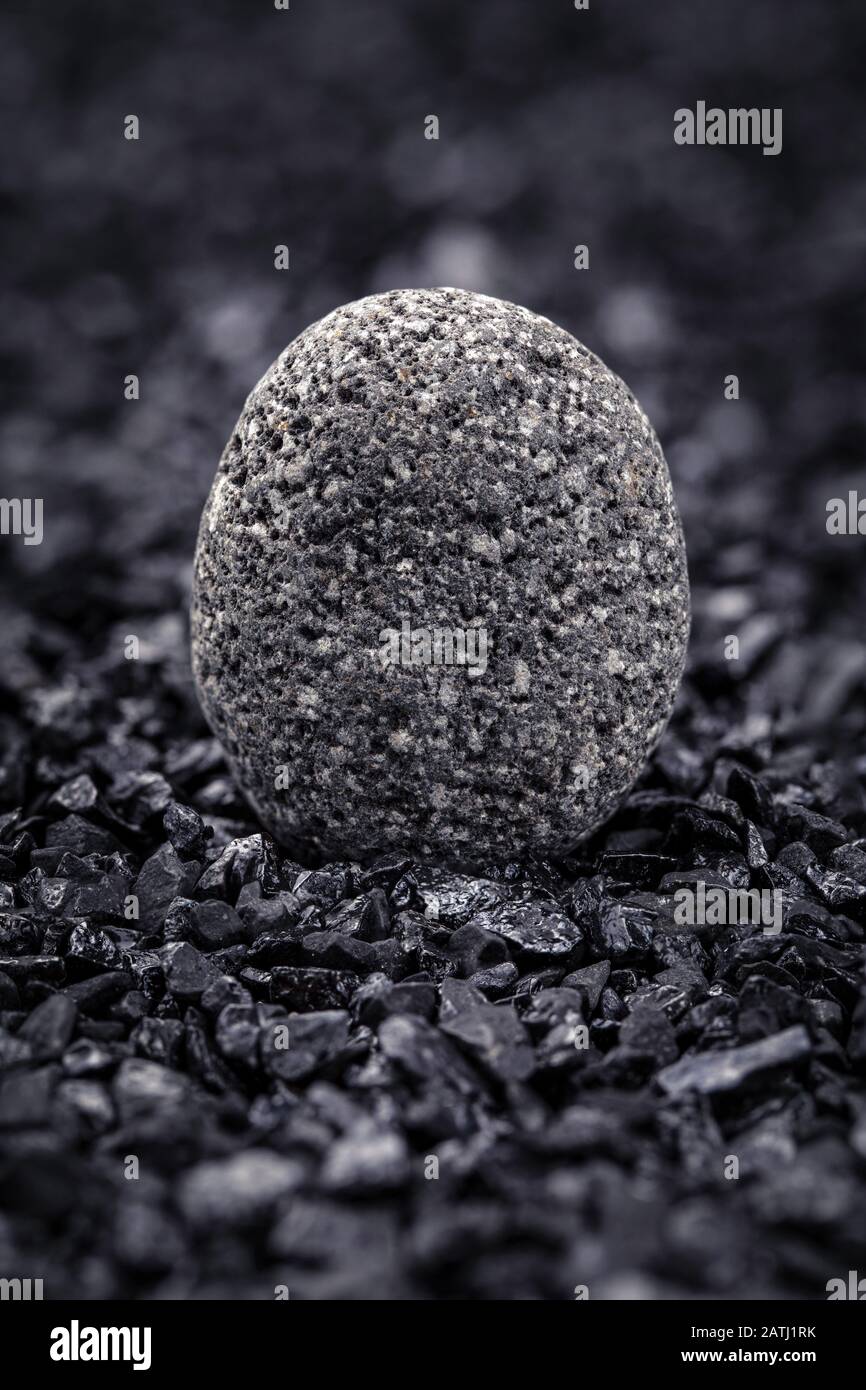 Black sand rock garden japan hi-res stock photography and images - Alamy