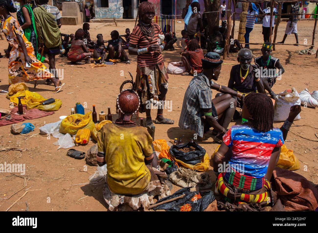 Turmi, Ethiopia - Nov 2018: Local market of Hamer tribe in Turmi ...