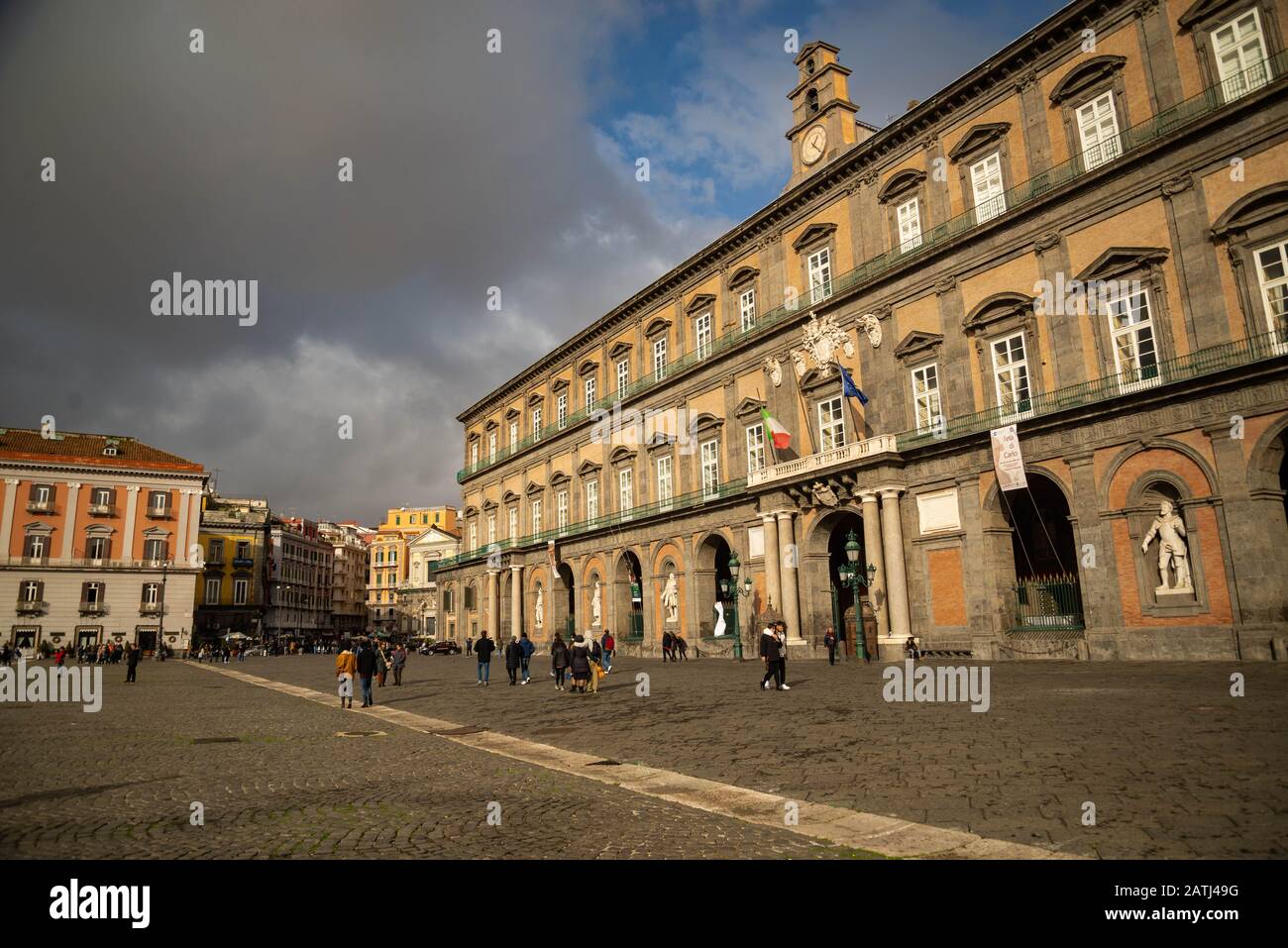 Royal palace of the king of naples hi-res stock photography and images ...
