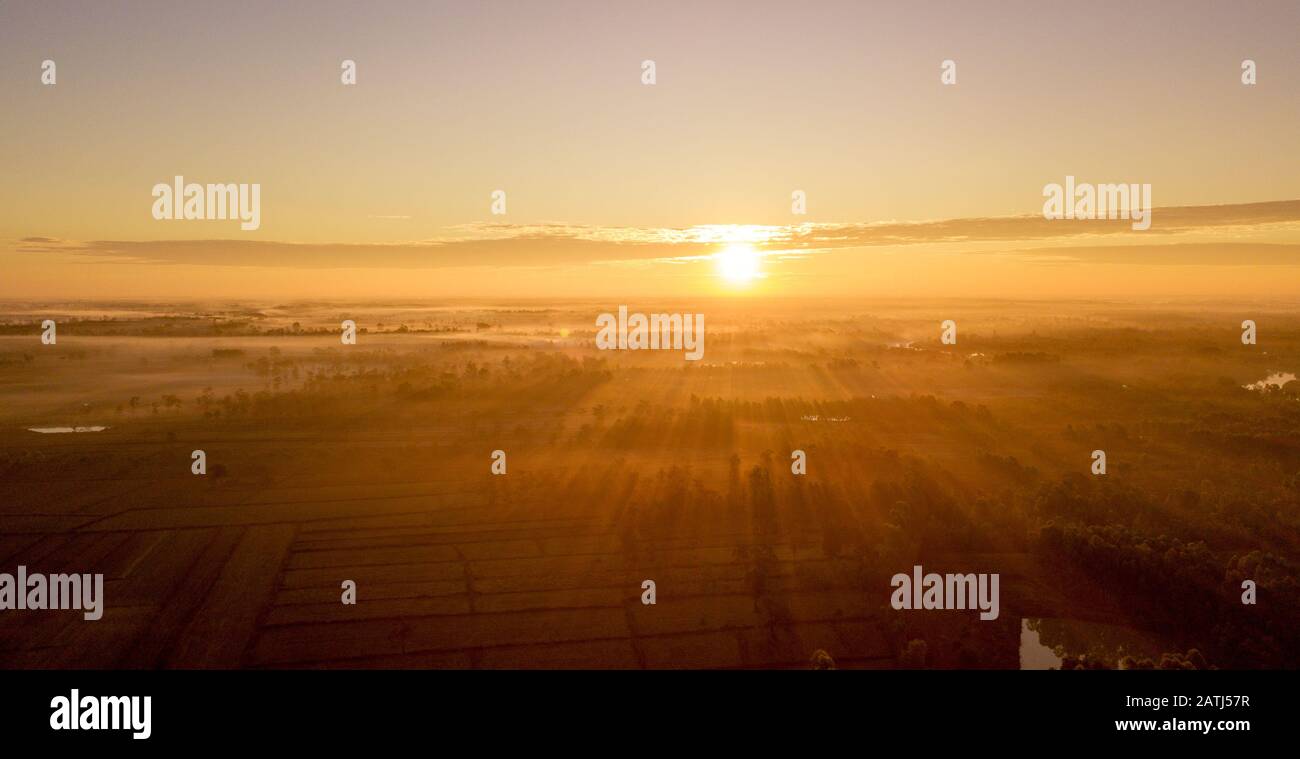 Aerial view bright yellow sun hi-res stock photography and images - Alamy